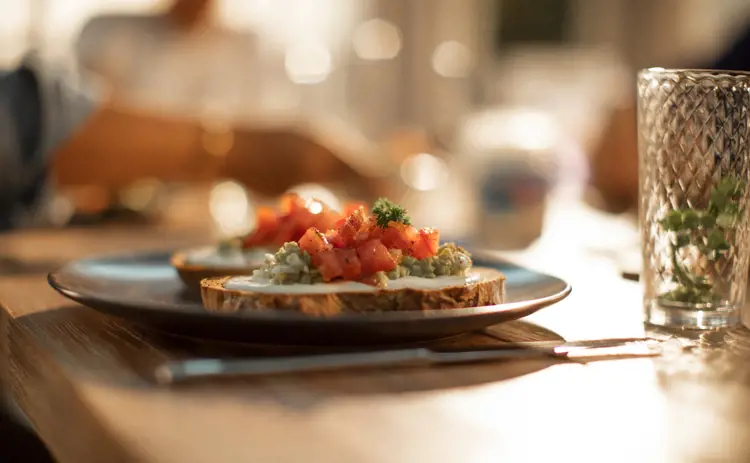 Traditional kulaj with cream ( Recipe ) | Puckarabia.com